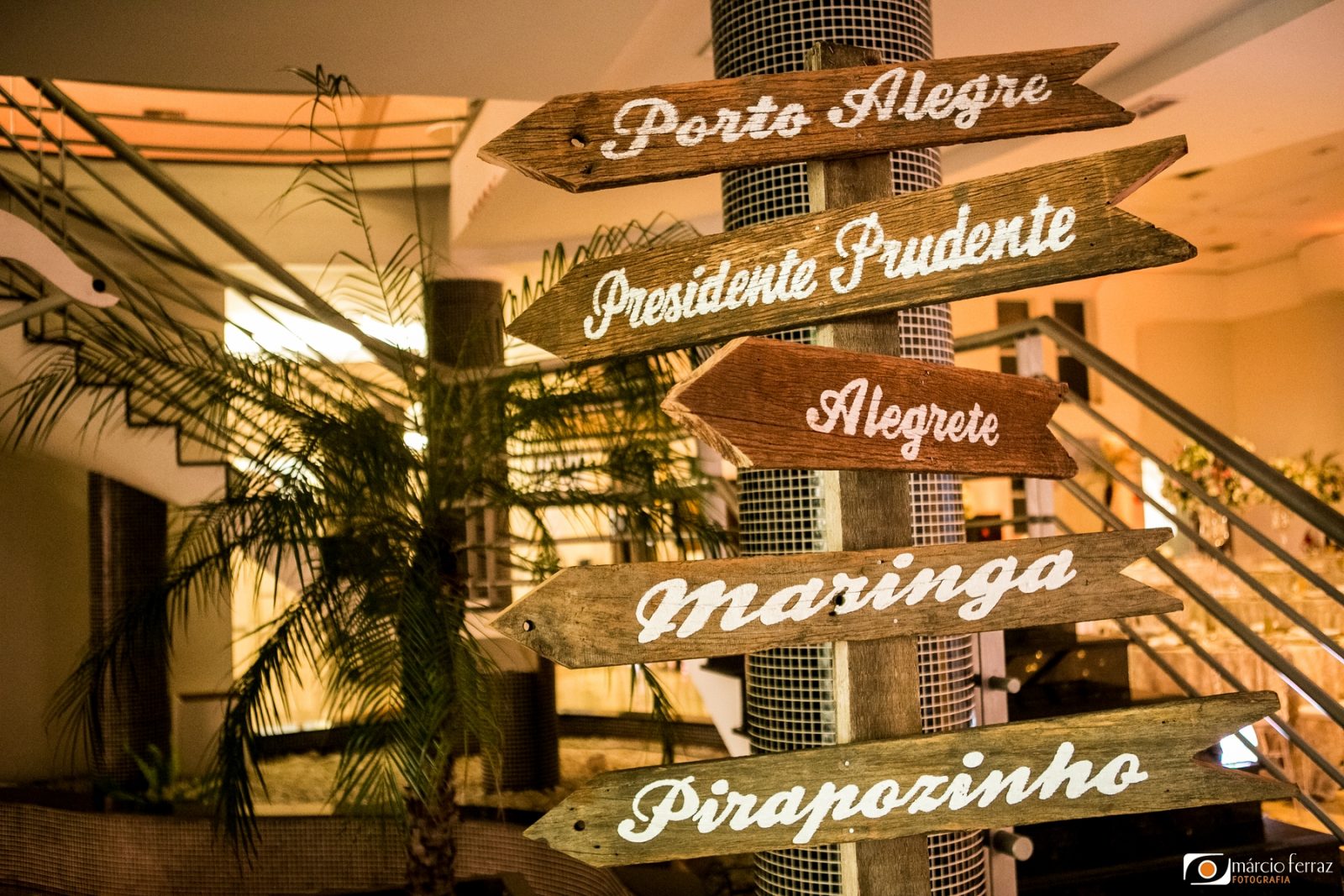 Placa de setas customizável | Decooprisma - Eventos